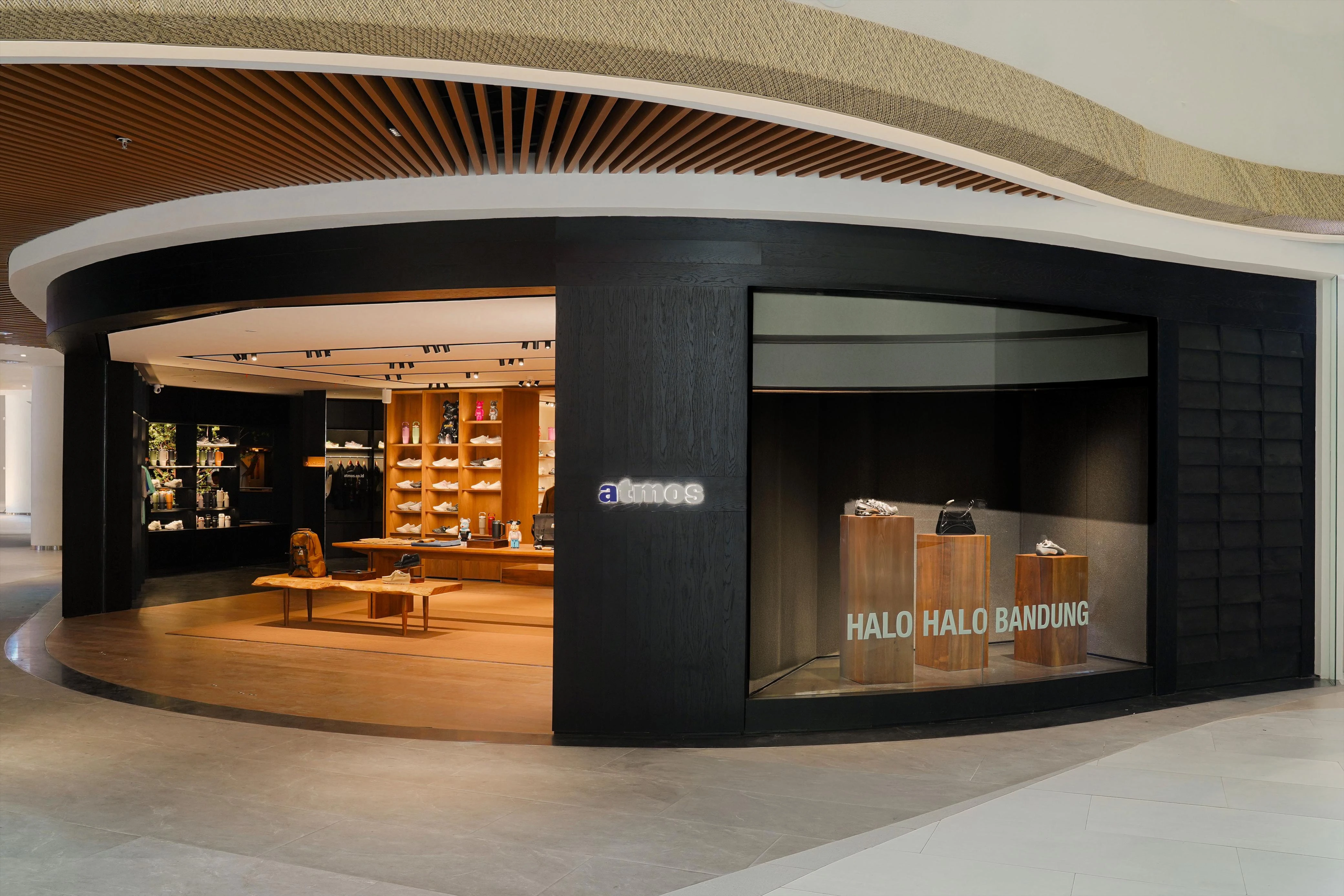 Flagship Store atmos Resmi Dibuka di 23 Paskal Bandung