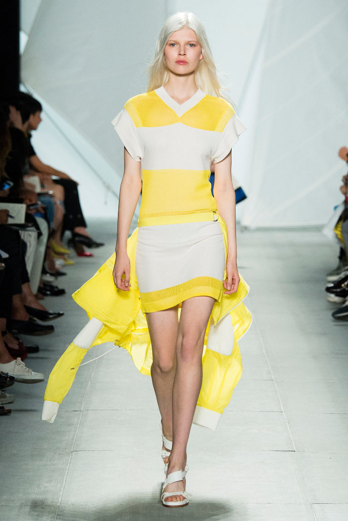 Fashion Q & A: Padu Padan dengan Busana Warna Kuning